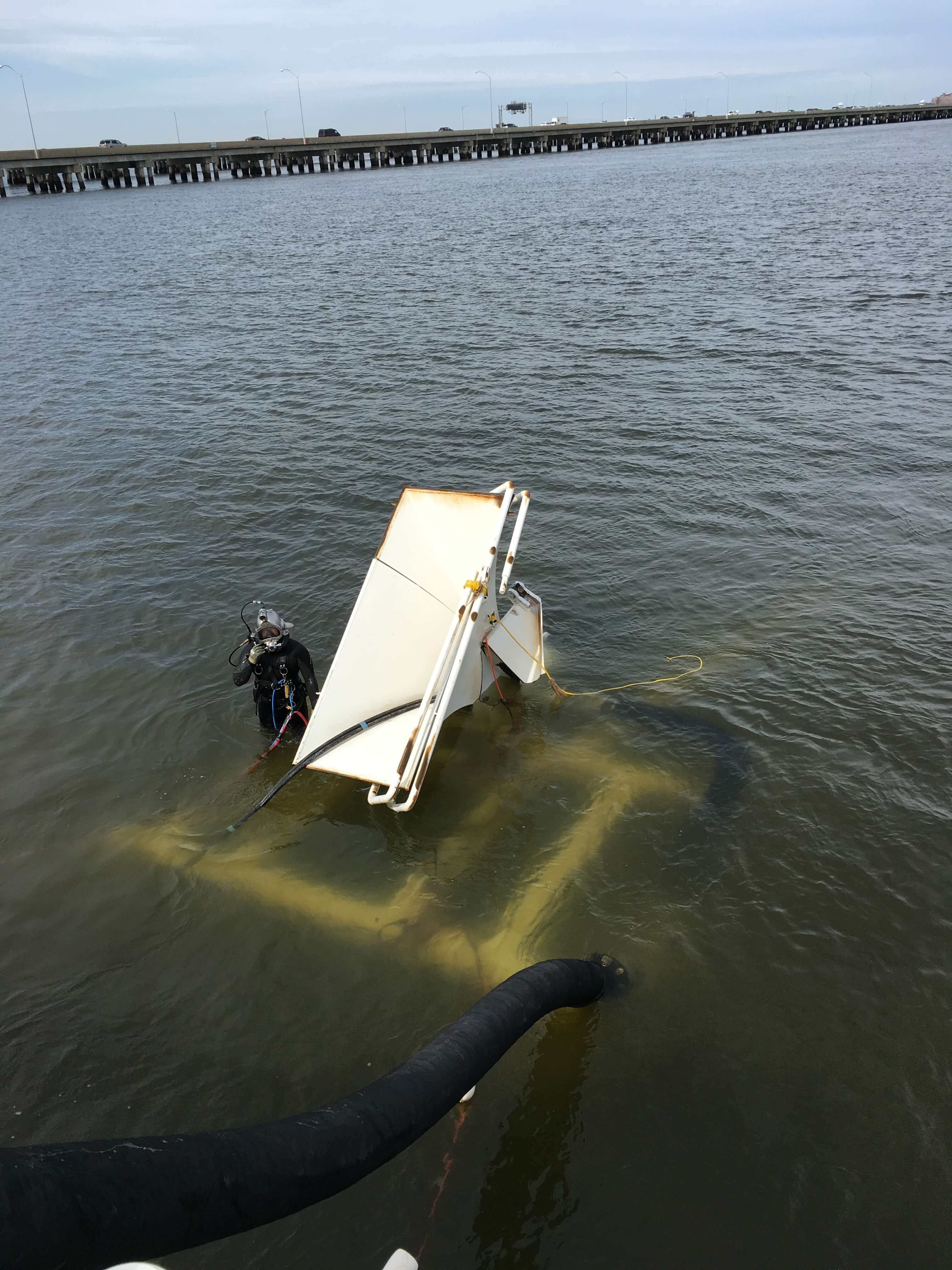 HRBT FIBER OPTIC CABLE CROSSING - Precon Marine